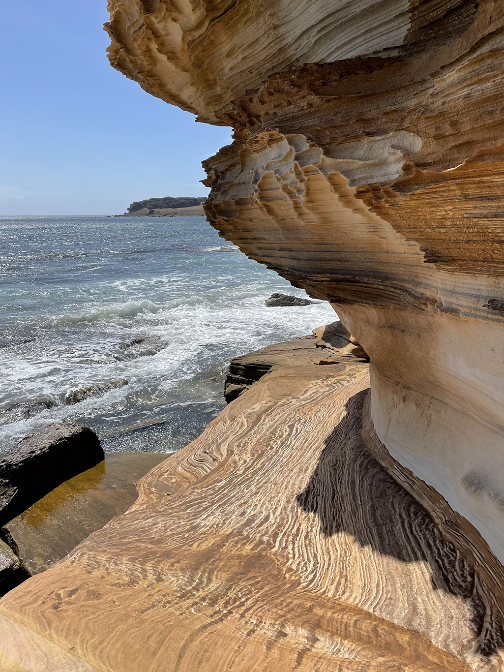 Painted Cliffs – Escape and Explore